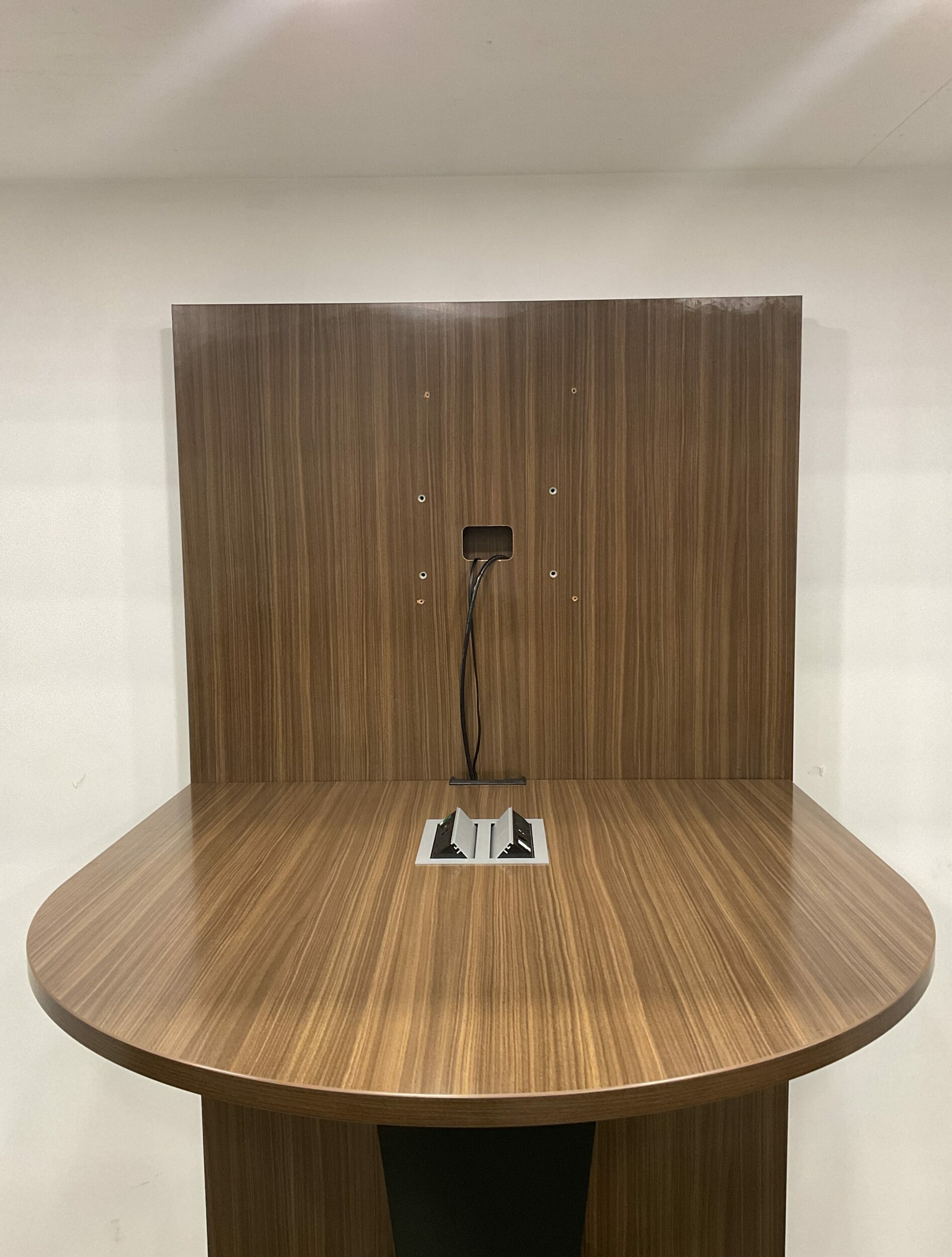 #277 National Conference Table - Office Interiors